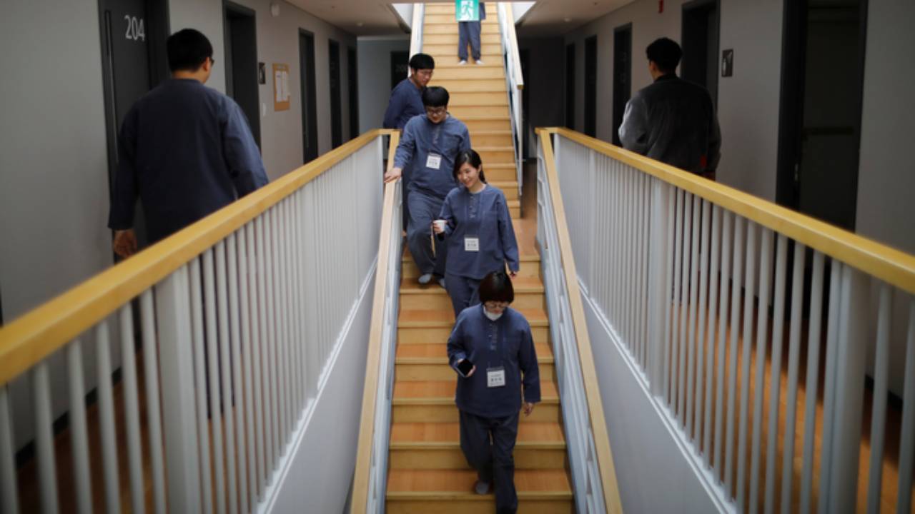In South Korea People Check into Prison to Reduce Stress | The Ugly Minute