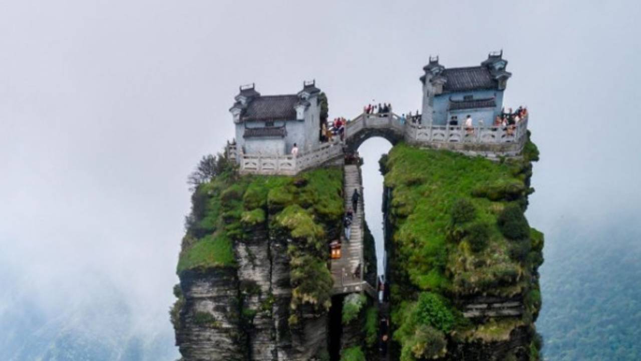 “You Won’t Believe They Exist”: 25 Amazing Religious Wonders | The Ugly ...