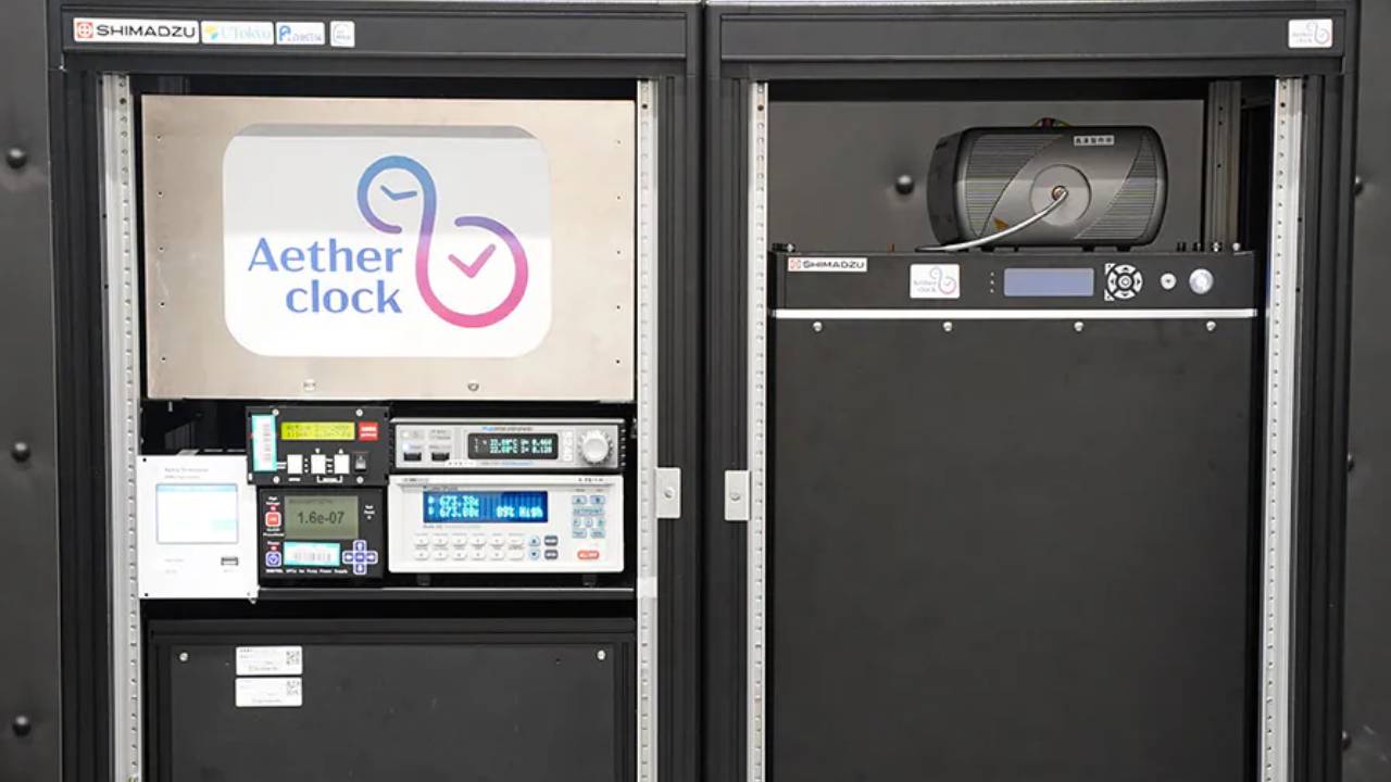 Aether Clock OC 020 – The World’s Most Accurate Clock | The Ugly Minute